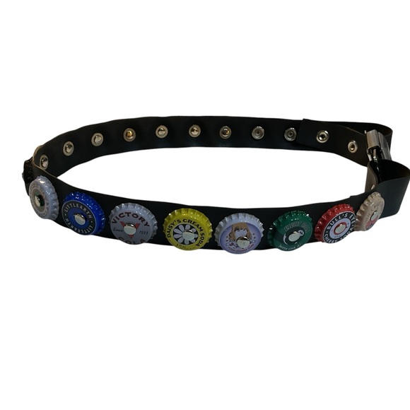 Little Earth | Accessories | Little Earth Le Bottle Cap Belt With Soda ...